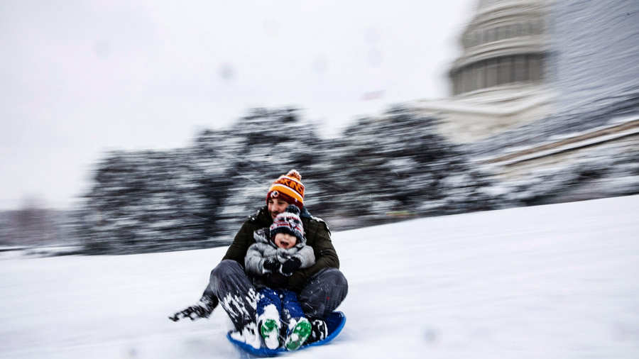 Impresionante, la intensa nevada que cubre la ciudad de Washington ...