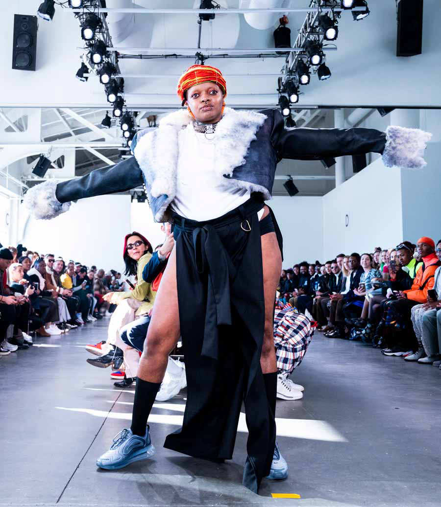 Por primera vez modelos Trans en la apertura de la semana de la moda de ...