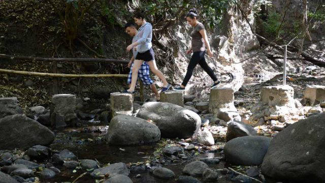 Cinquera, una ruta de bosque, pozas e historia | Noticias de El ...