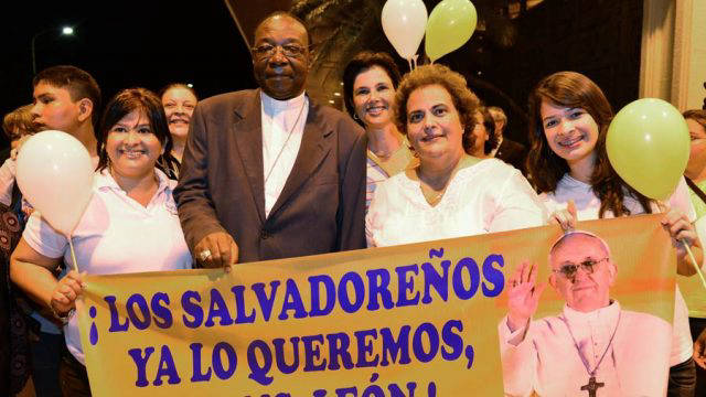 Fallece monseñor León Kalenga, ex nuncio apostólico en El Salvador ...
