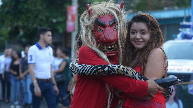 Viejos de agosto: Una divertida tradición salvadoreña que se niega a ...