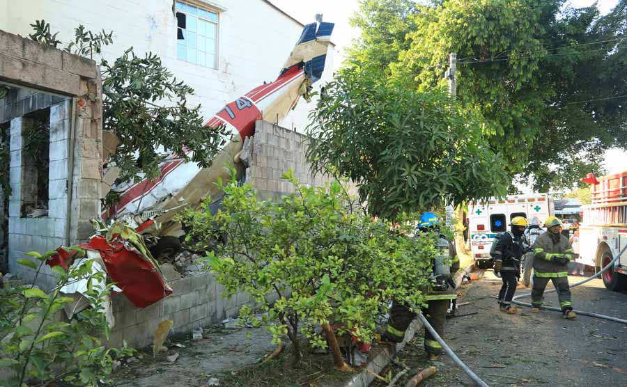 Dos Tripulantes Mueren Luego De Impactar Con Su Avioneta En Una Casa En