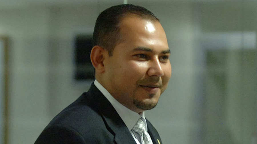 FOTOS: Roberto Silva, de diputado suplente del PCN a deportado por ...