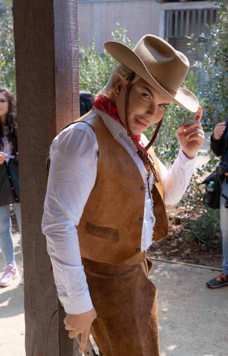 El Ken humano ahora se convierte en Barbie | Noticias de El Salvador ...