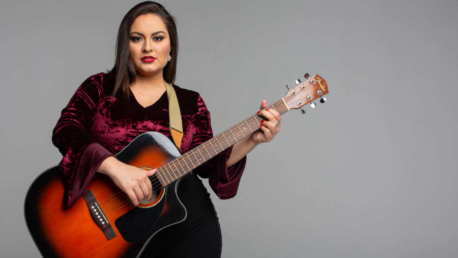 La cantautora Gaby Tobar presentó el sencillo “Girl You Can” | Noticias de El Salvador ...