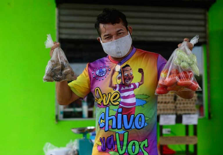 VIDEO: Cocolito se enfurece con la persona que le ayuda a grabar sus ...