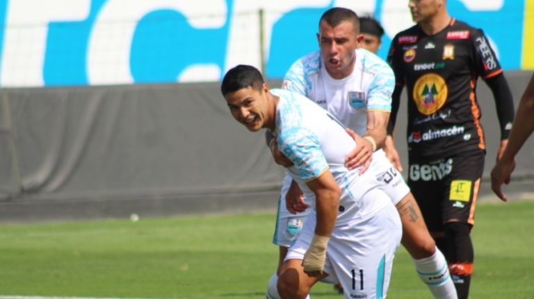 VIDEO: Kevin Santamaría anota golazo con el Deportivo Llacuabamba y ...