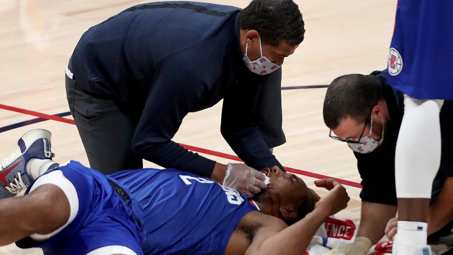 FOTOS: El impactante codazo que dejó “drogui” a Leonard en un partido ...