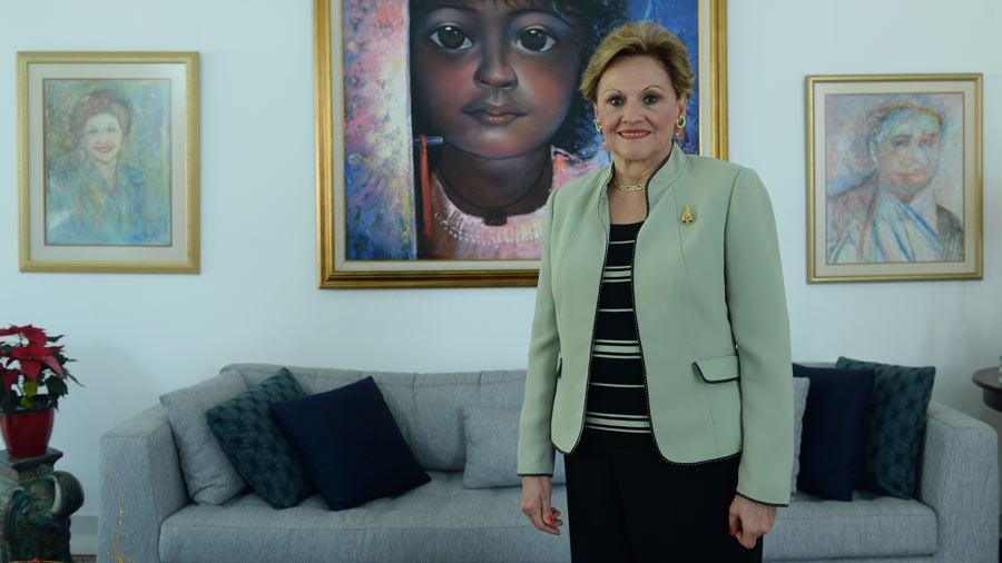 Elizabeth de Calderón Sol: “Los ojos deben estar abiertos al enemigo ...