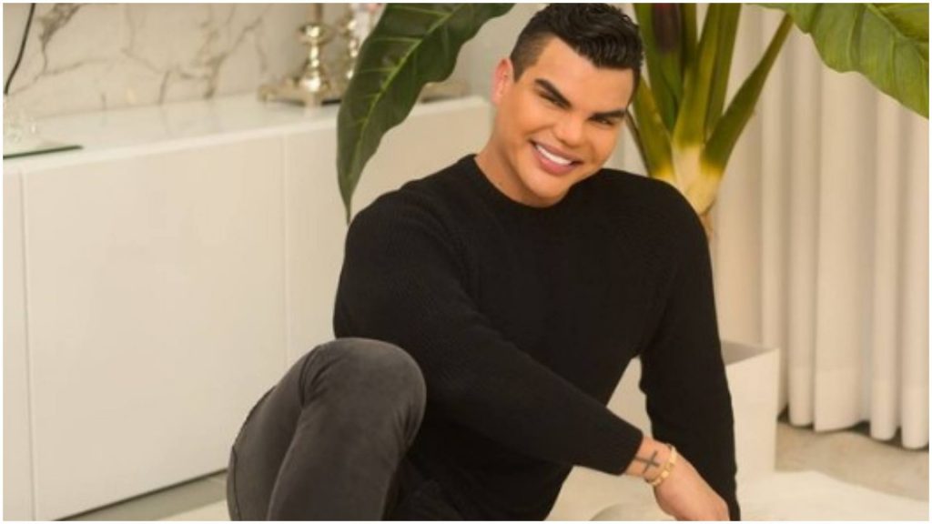 René Valdivieso confiesa que nunca ha besado a una mujer. ¿Cuál es la ...