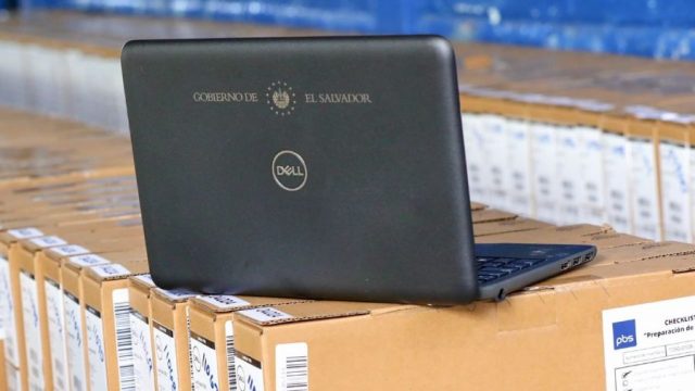 Sindicatos de docentes están de acuerdo en que computadoras que da el ...