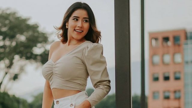 FOTOS: Mafer Salinas, la presentadora de Play, arrasa las redes con sus esculturales curvas ...