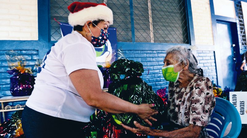 Rosa Colato, la salvadoreña quien destaca en Estados Unidos y vela por ...