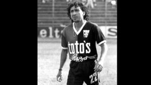 "Mágico" González: 67 años de un genio del fútbol que cautivó a El ...