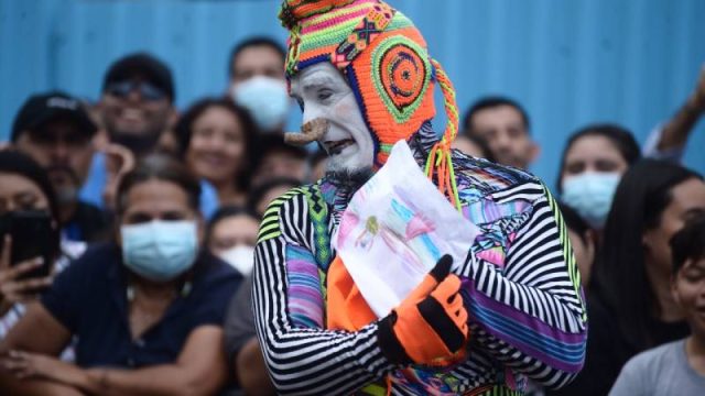 FOTOS: Karcocha emocionó a cientos de salvadoreños en el Centro Histórico