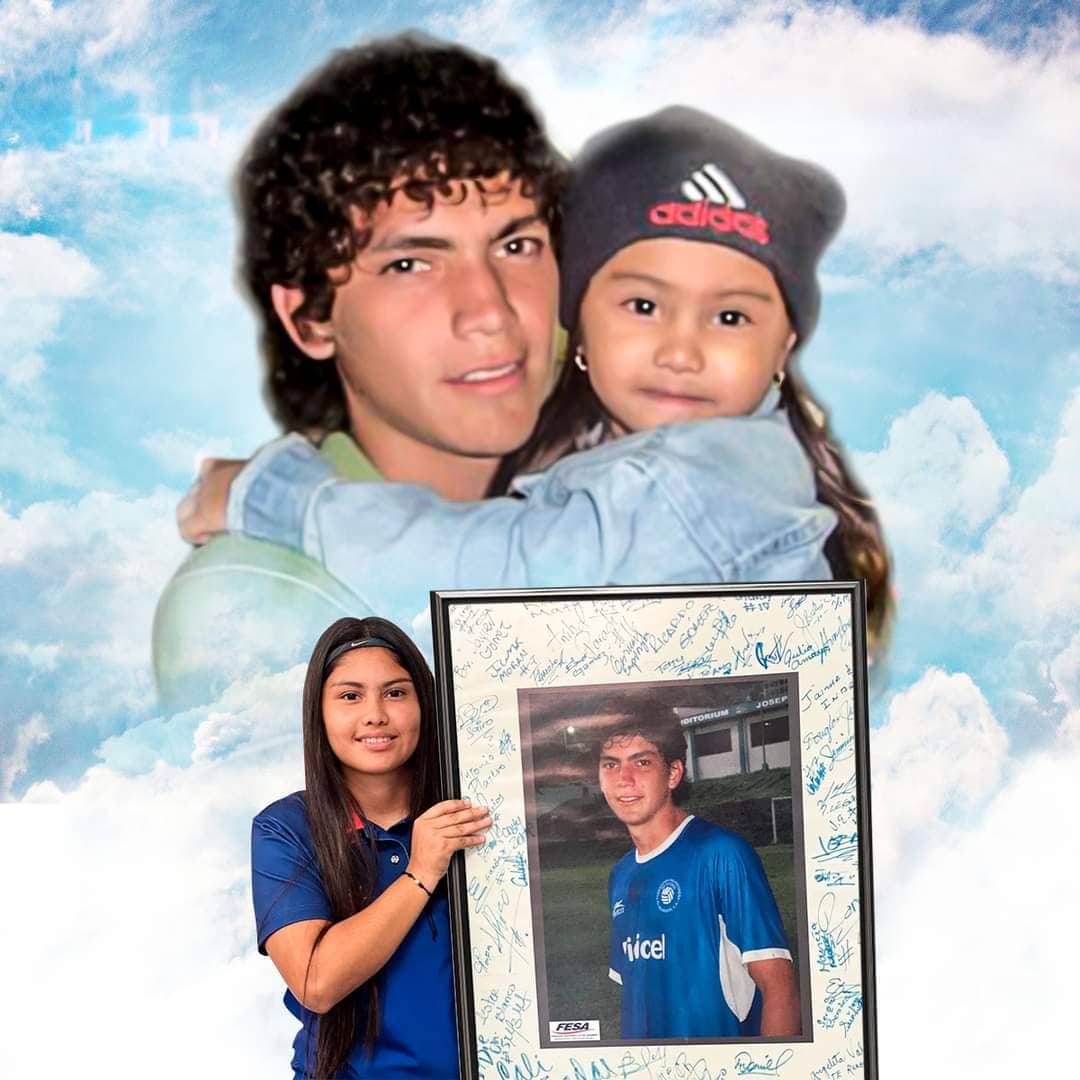 Emblemática foto del futbolista Nelson Rivera a 12 años de su muerte - Noticias de El Salvador