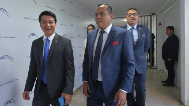 Presupuesto 2023 recorta inversión social y aumenta propaganda - Noticias de El Salvador