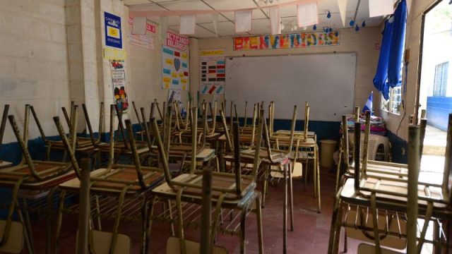 Entre láminas y telas: estudiantes de Tepecoyo sueñan con salones ...