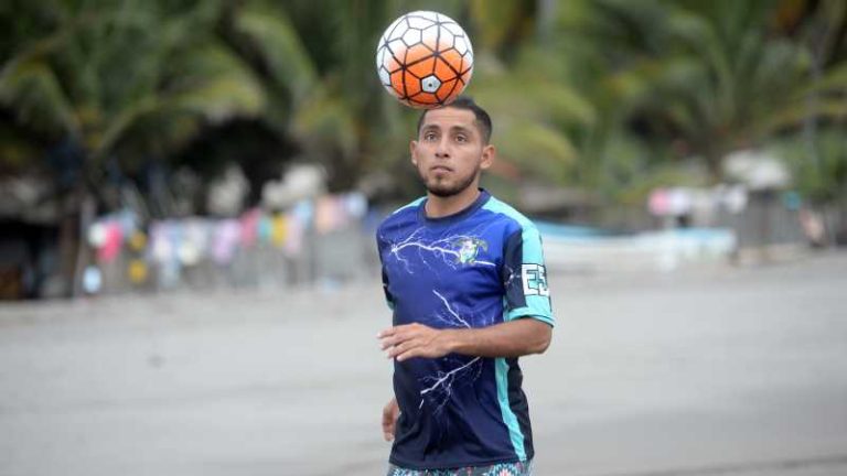 Frank Velásquez jugará la Libertadores de Playa - Noticias de El Salvador