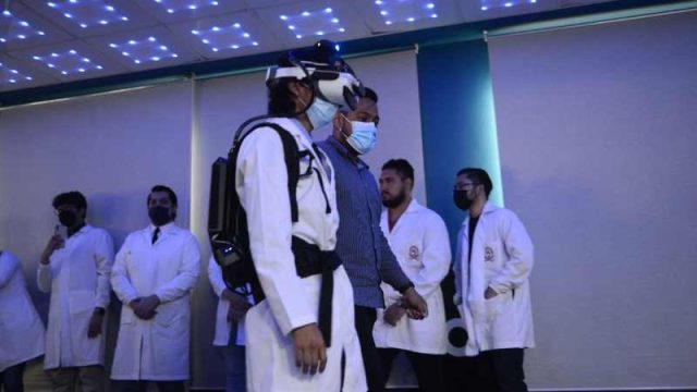 UES inaugura el primer laboratorio de realidad virtual en El Salvador ...