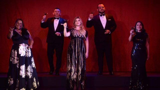 Fundación Poma entrega XIII Premio Ovación - Noticias de El Salvador