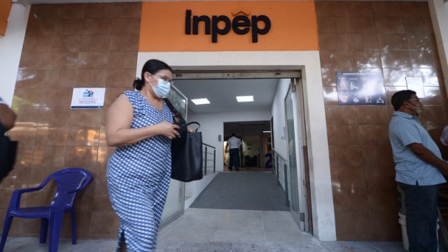 Gobierno nombra a director de nuevo Instituto Salvadoreño de Pensiones ...