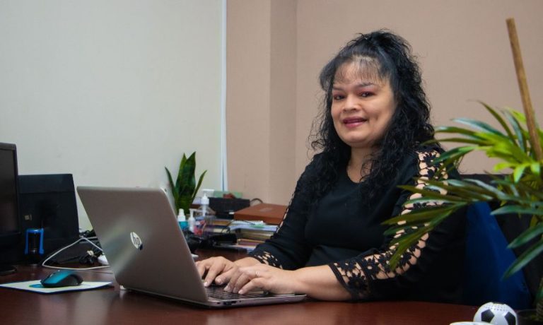 UGB a la vanguardia de carreras semipresenciales y virtuales - Noticias ...