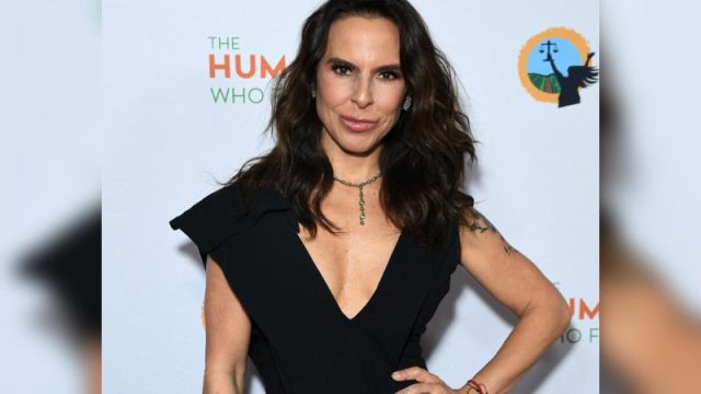 "¡Qué delicia!": Así reacciona Kate del Castillo al comer pupusas por ...