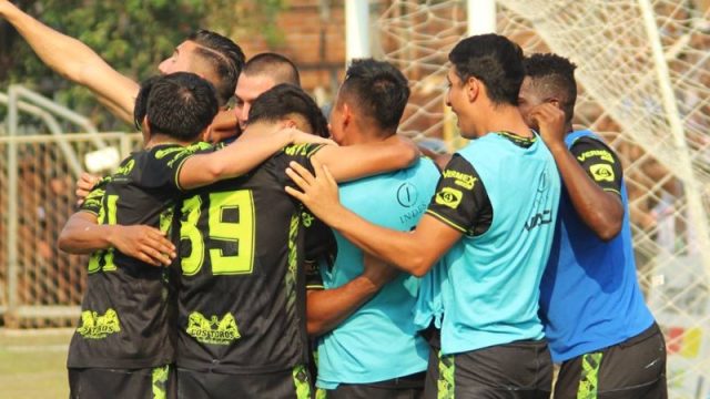 Águila cerrará líder el Clausura; Santa Tecla sueña con cuartos ...