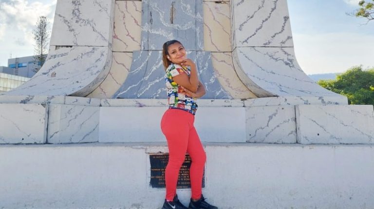 VIDEO. Yanira Berríos se quiebra las uñas en el Tagadá - Noticias de El ...