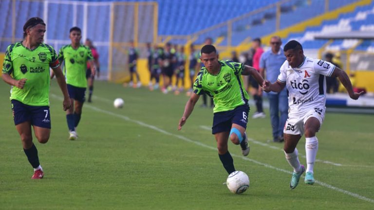 Santa Tecla logró un punto de oro contra Alianza - Noticias de El Salvador
