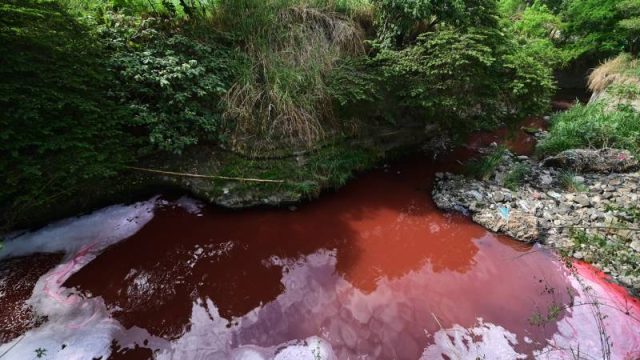 La quebrada El Piro vuelve a teñirse de rojo - Noticias de El Salvador