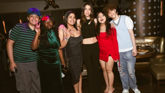 J Balvin, Valentina Ferrer y Glasswing celebran con estudiantes ...