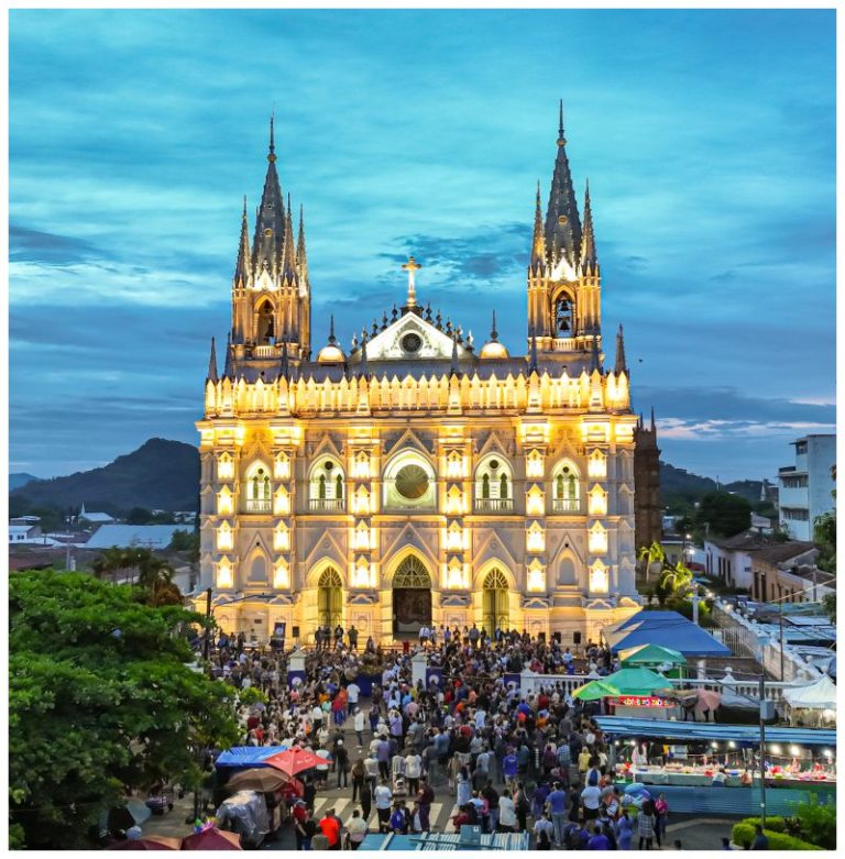 La ciudad morena continua de fiesta en honor a la Señora Santa Ana ...