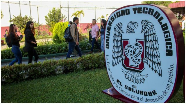 Vive la experiencia UTEC: formación integral con tecnología de ...