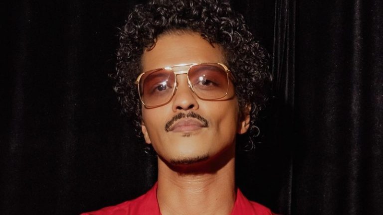 Bruno Mars amplía su gira mundial por alta demanda