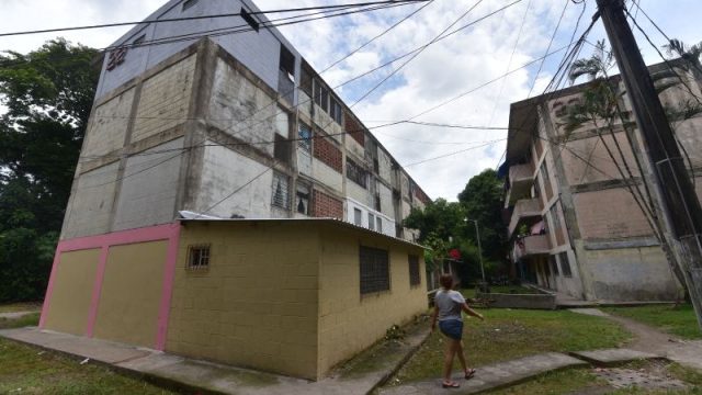 Así lucen los primeros edificios de la Zacamil a 55 años de su construcción - Noticias de El ...