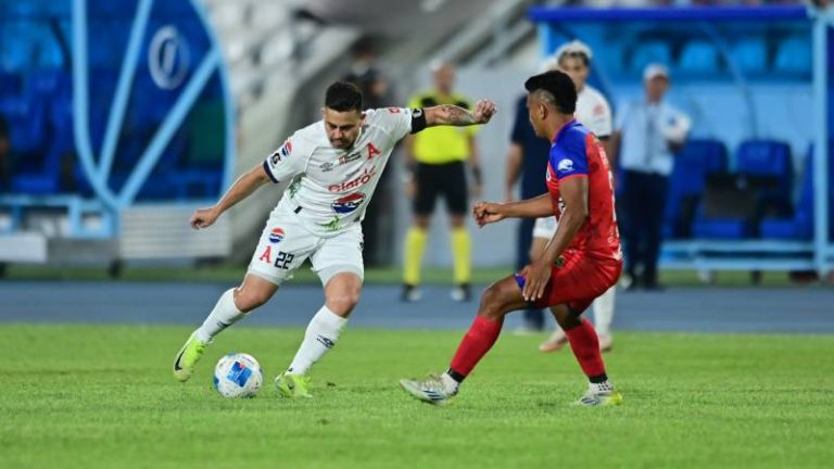 Daniel Corti, incómodo por el homenaje a Fito Zelaya: "No me gustan ...