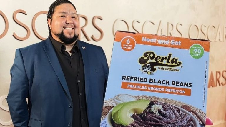 Se hace viral en TikTok una empresaria salvadoreña que vende frijoles ...