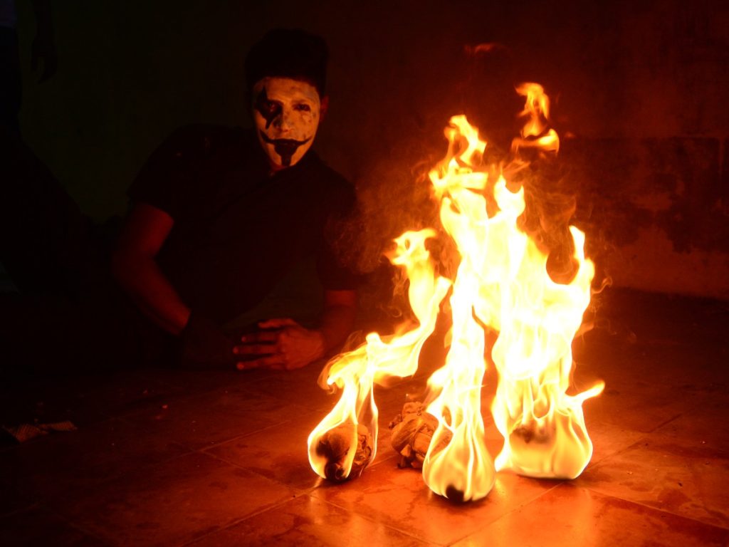 ¡Nejapa enciende la tradición con las bolas de fuego! - Noticias de El Salvador