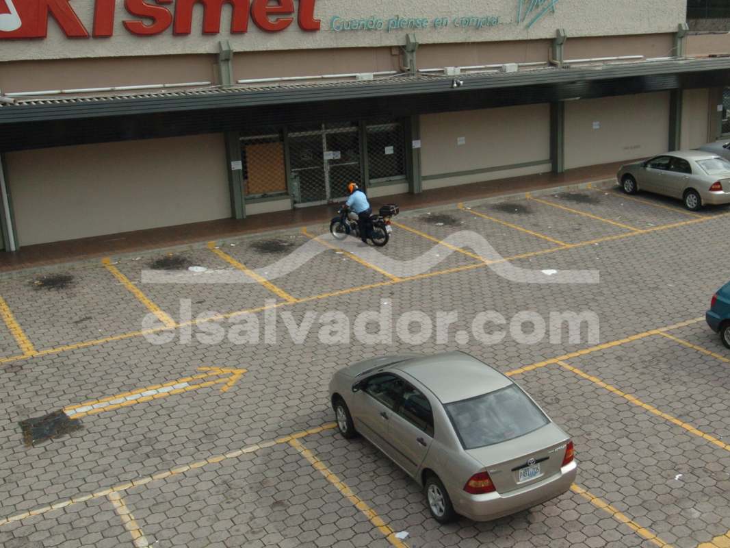 Fotos | El día que Kismet cerró sus puertas en El Salvador